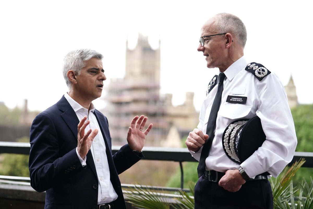 Met Police boss Sir Mark Rowley rebukes Sadiq Khan and MPs over Chris ...