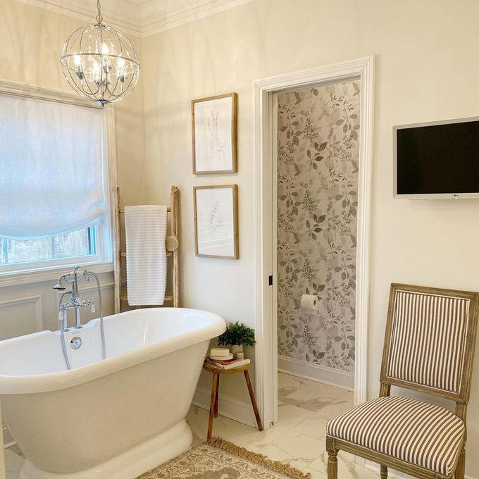 10 Bathroom Furniture Ideas for a Spa-Like Room