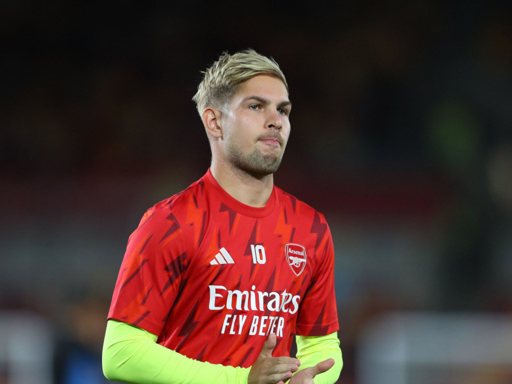 Arsenal's Mikel Arteta dismisses transfer speculation over Emile Smith Rowe Arsenal's Mikel Arteta dismisses transfer speculation over Emile Smith Rowe