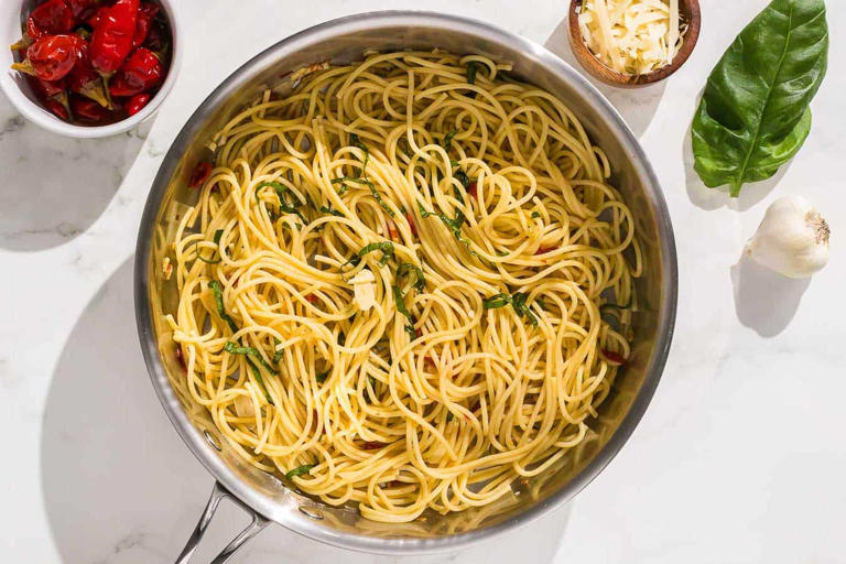 16 Pastas That’ll Have You Saying “Merry Christmas” with Every Bite