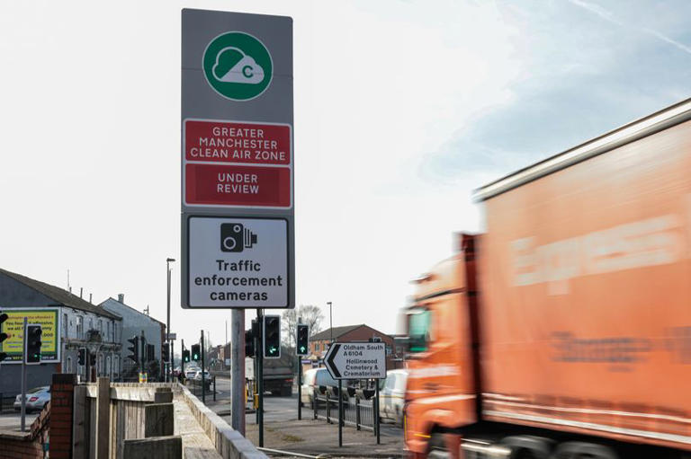 Air pollution levels rise in Greater Manchester - but officials reject ...