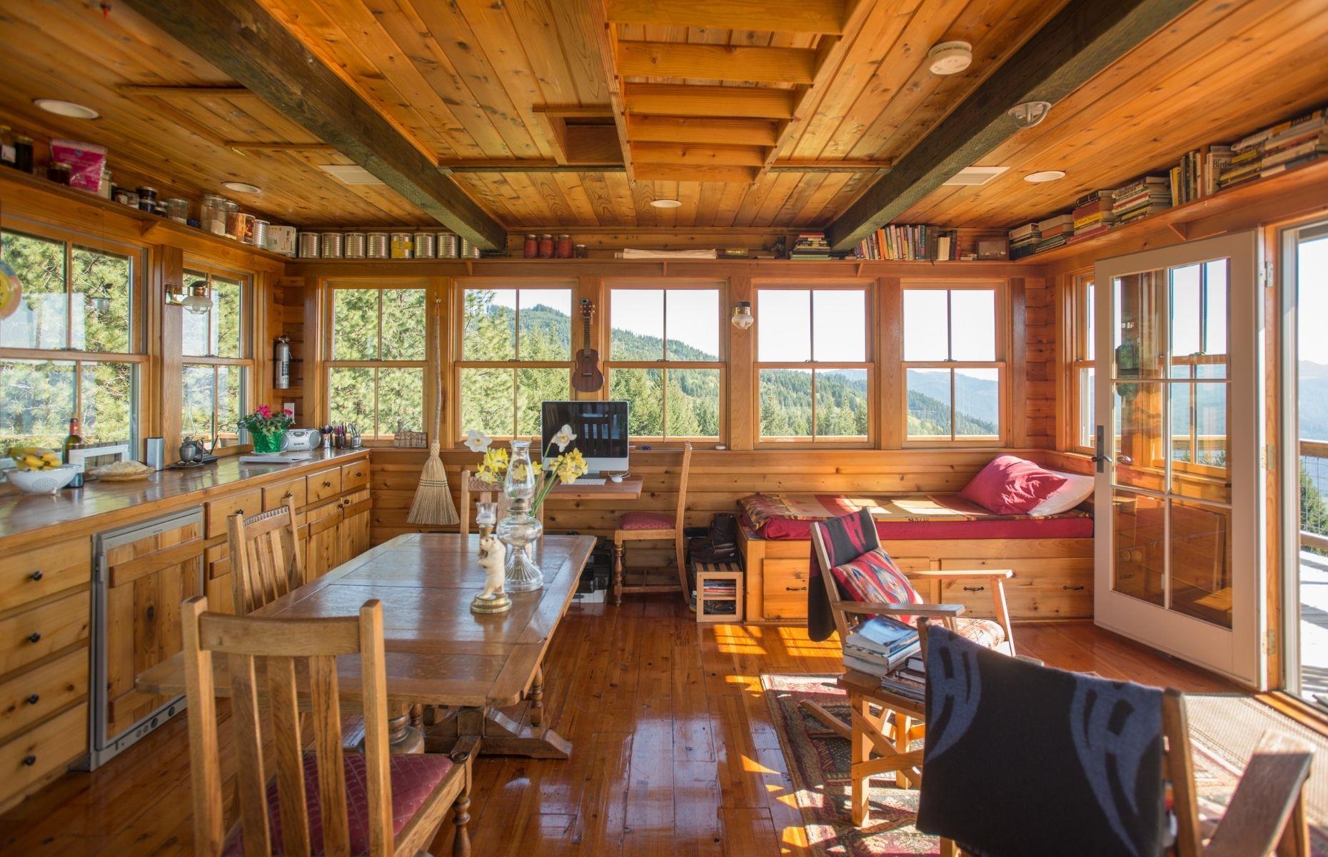 8 beautiful off-grid homes designed to escape the rat race