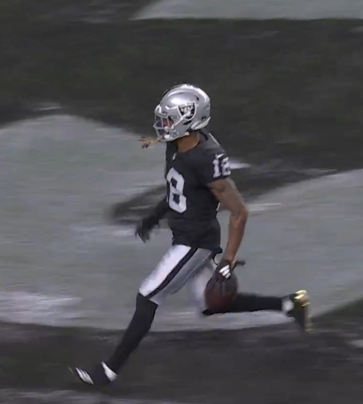 Raiders dominate Chargers in historic victory Raiders dominate Chargers in historic victory