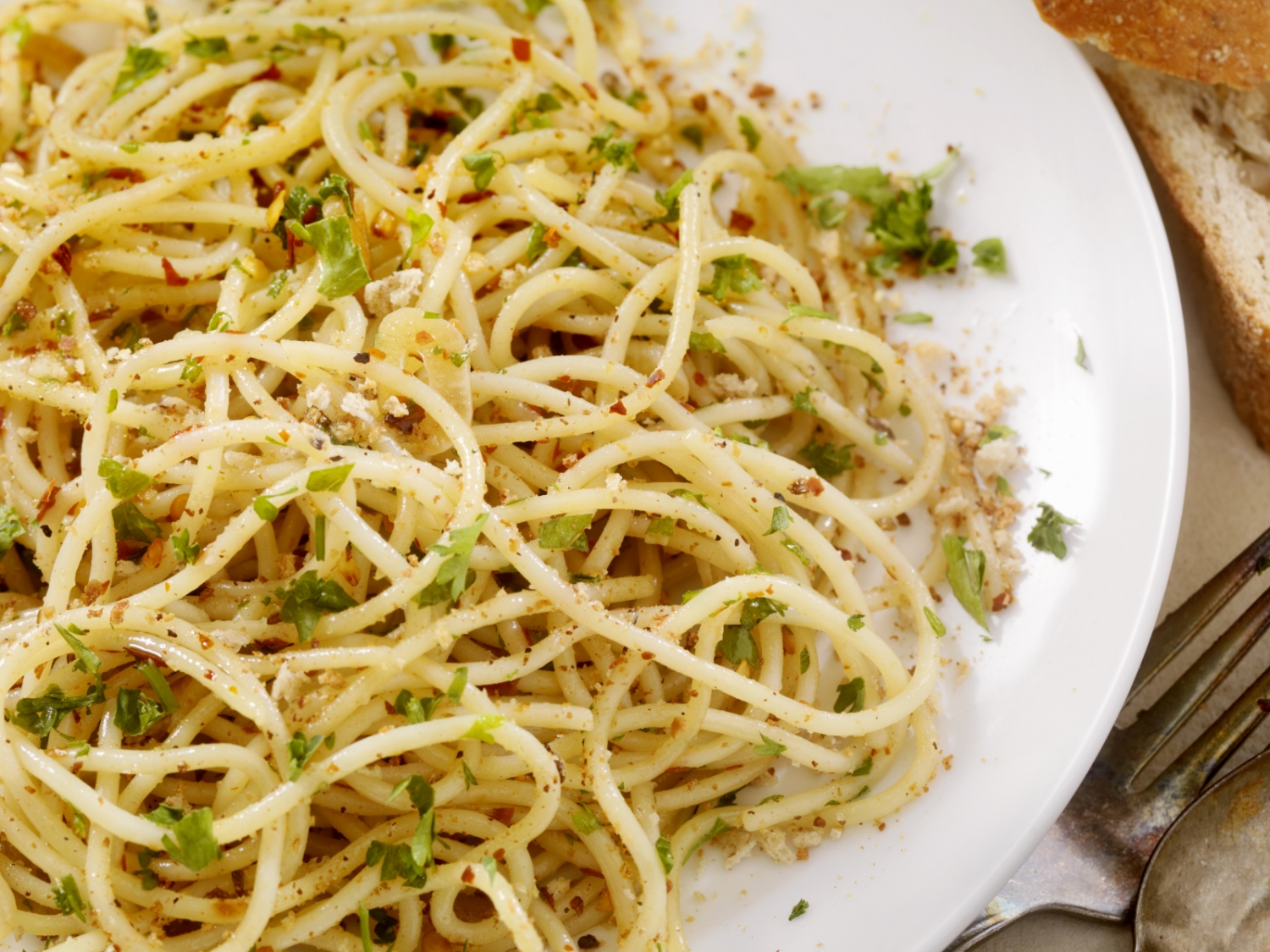 20 Pastagerichte, die jeder kennen und probieren sollte