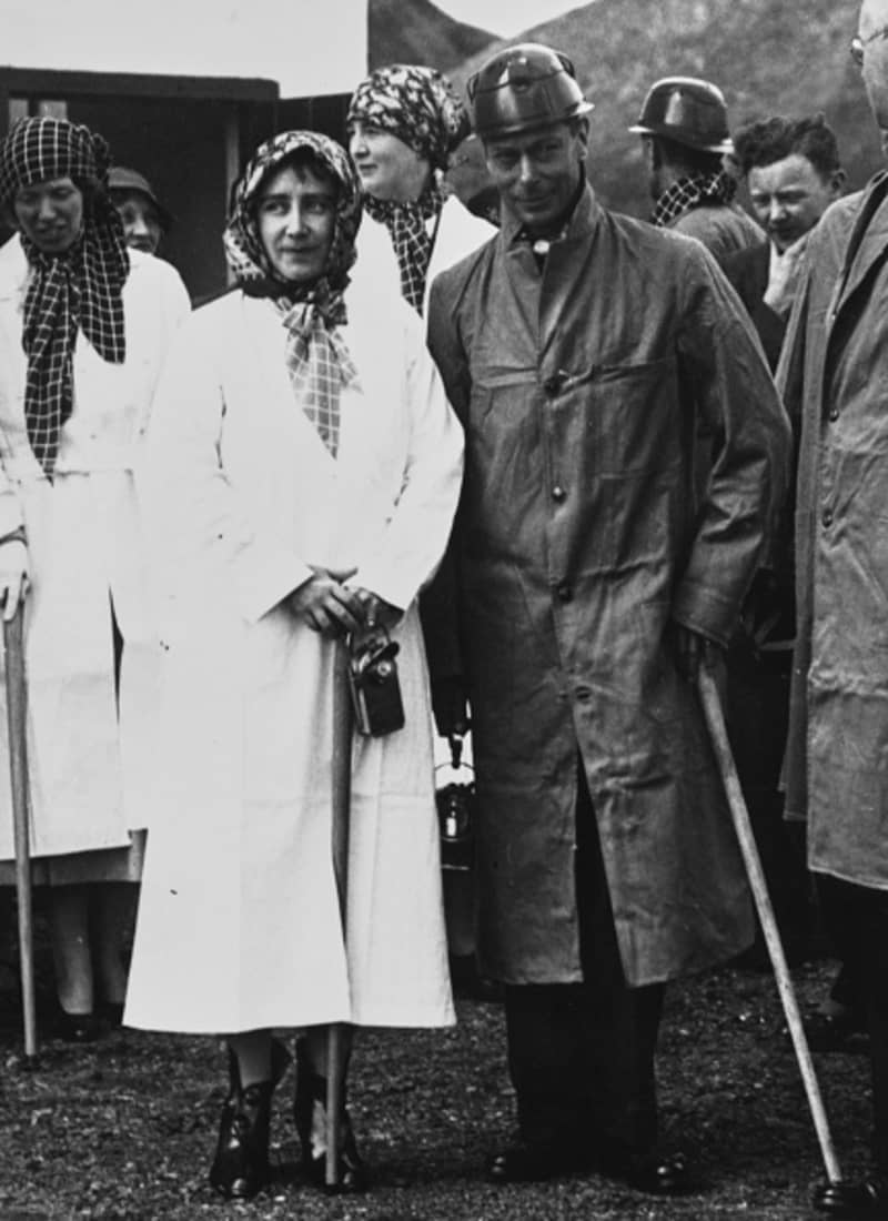 Royals: George VI & The Queen Mother's Love Story