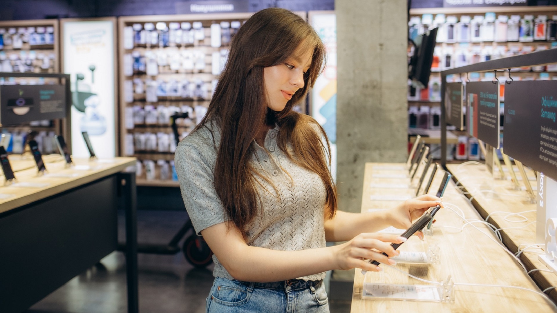 The 5 Electronics You Should Buy on Clearance in 2025