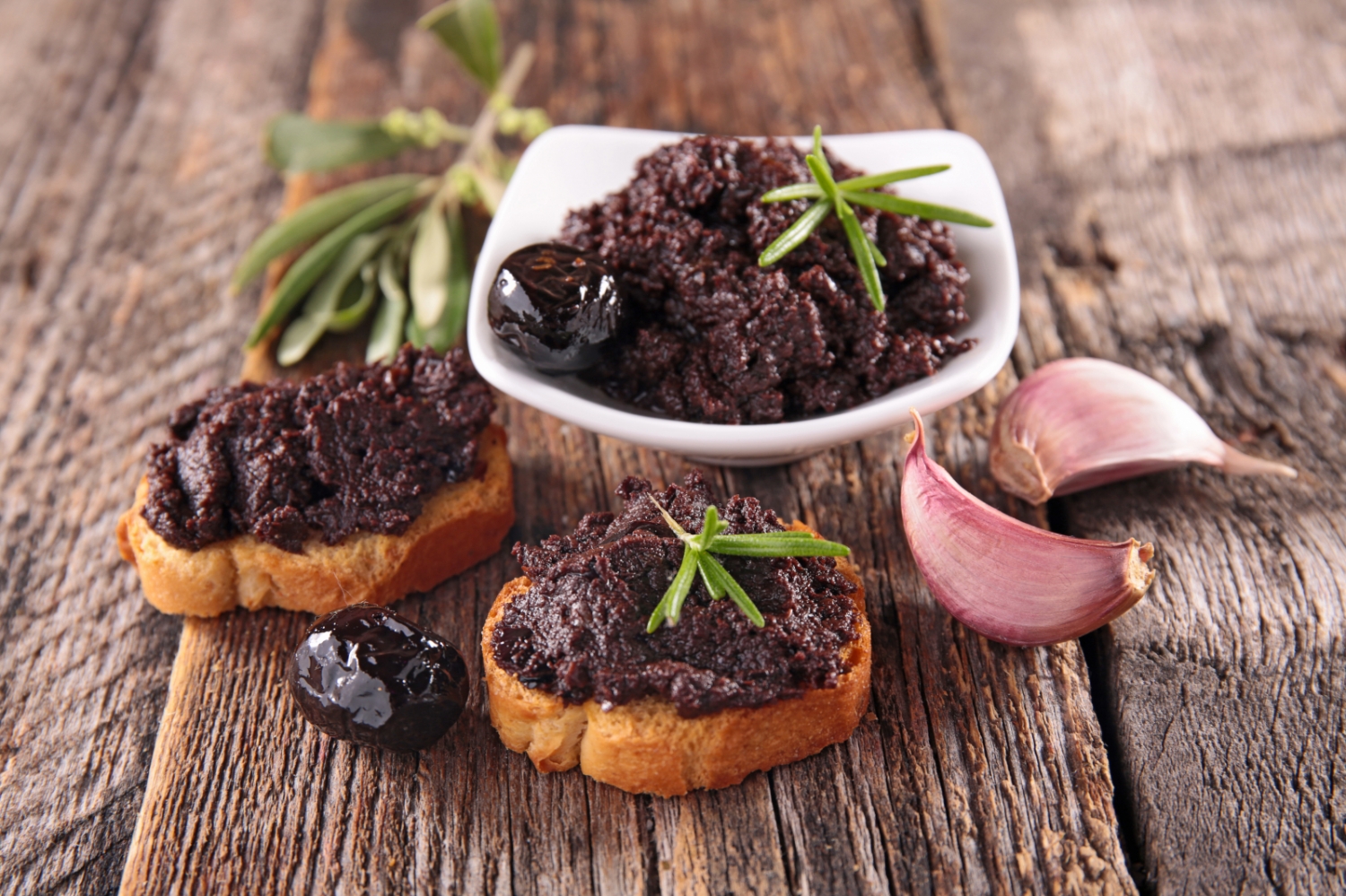 40 facili spuntini con soli 3 ingredienti, da gustare a qualsiasi ora