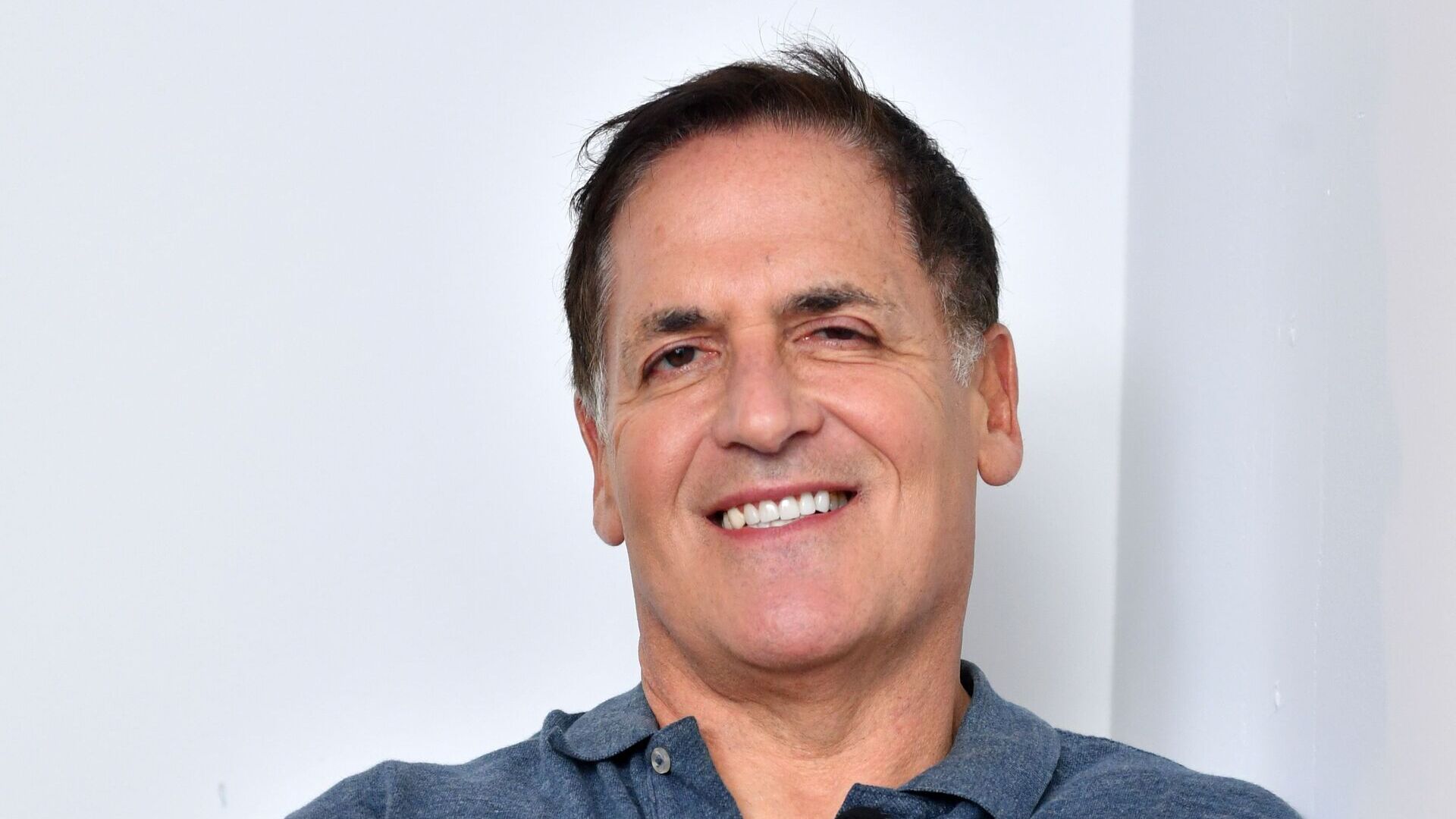 The Surprising First Paychecks of 20 Rich and Famous People
