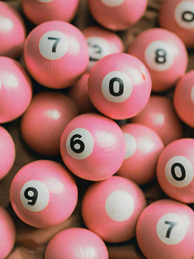 55+ Fun Valentines Day Games for Everyone to Play (2024)