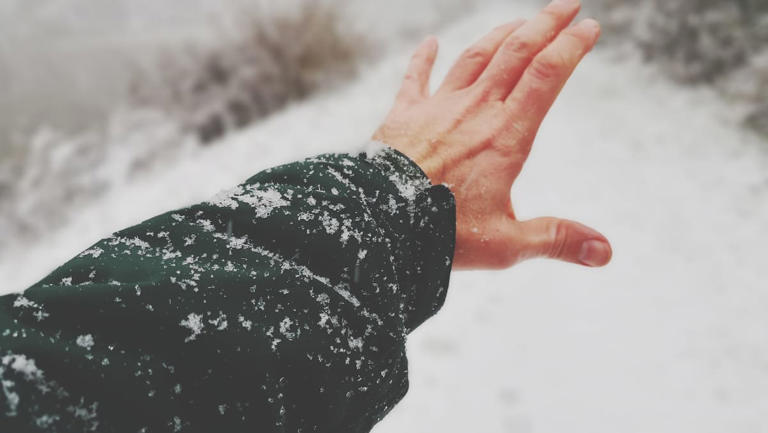 Nie mehr frieren an den Fingern: Diese 7 Tipps helfen gegen kalte Hände