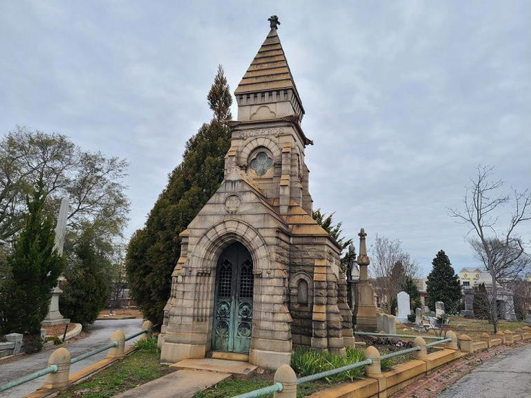 10 Fascinating Historic Cemeteries in Atlanta to Visit
