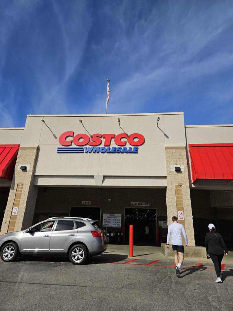 Costco's Food Court Is Switching Its Menu for 2025