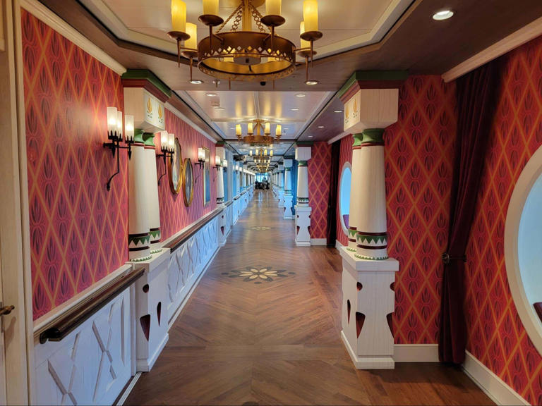 Disney Wish Restaurants: The Ultimate Must Read Dining Guide for Your ...