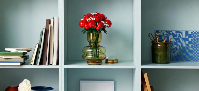 LEGO's Bouquet of Roses set actually ‘blooms' and is on sale for the ...