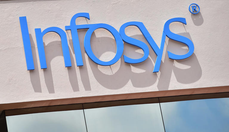 Infosys expands its campus in Hyderabad, to create 17,000 new jobs