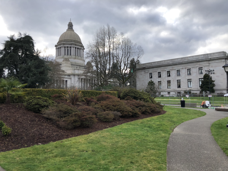 New bills aim to create framework for AI transparency in Washington state