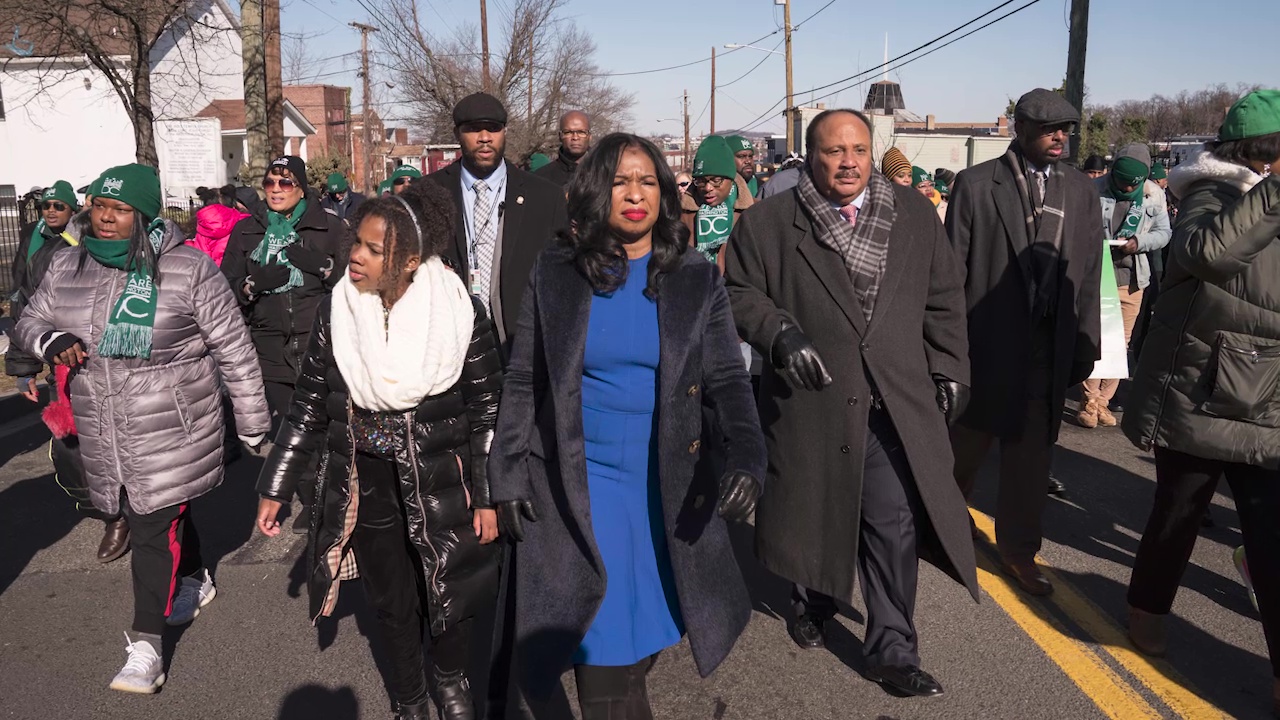 Book illustrator Nicole Tadgell helps to bring words of Dr. Martin ...