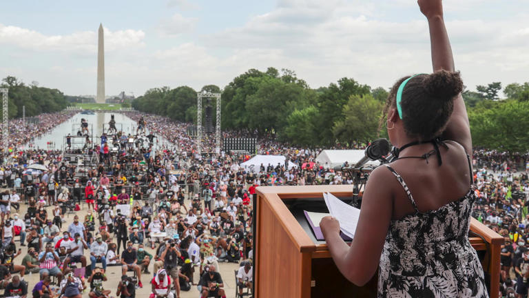 Book illustrator Nicole Tadgell helps to bring words of Dr. Martin ...