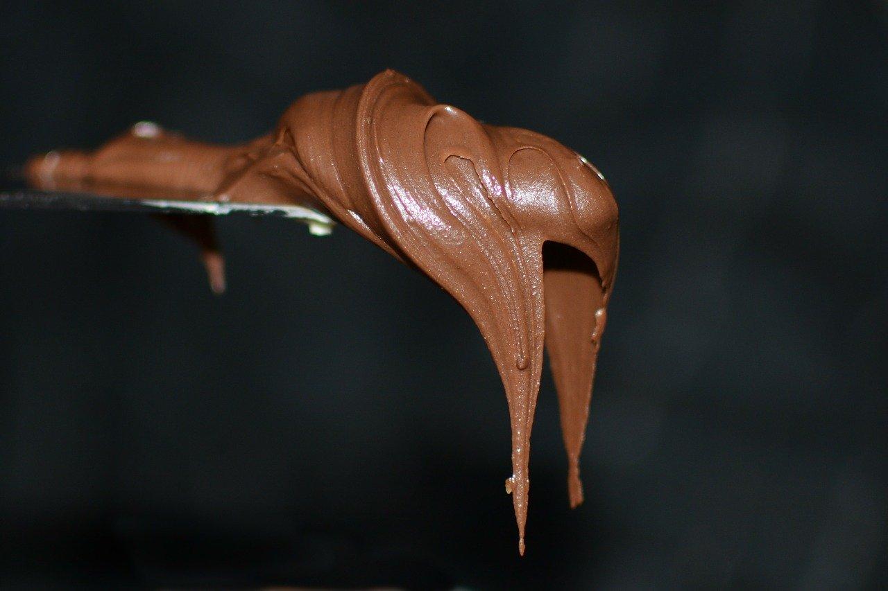 10 chocolate baking secrets that make desserts more irresistible