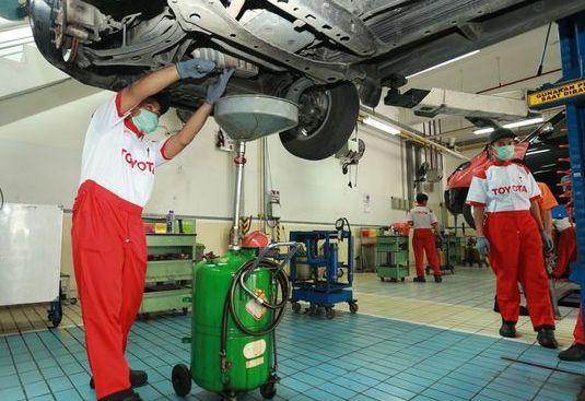 Wajib Tahu, Ganti Oli Transmisi Kijang Innova Diesel Tiap Jarak Tempuh ...