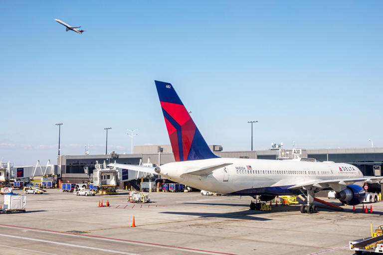 Delta warns of continued disruption at Atlanta airport after severe ...