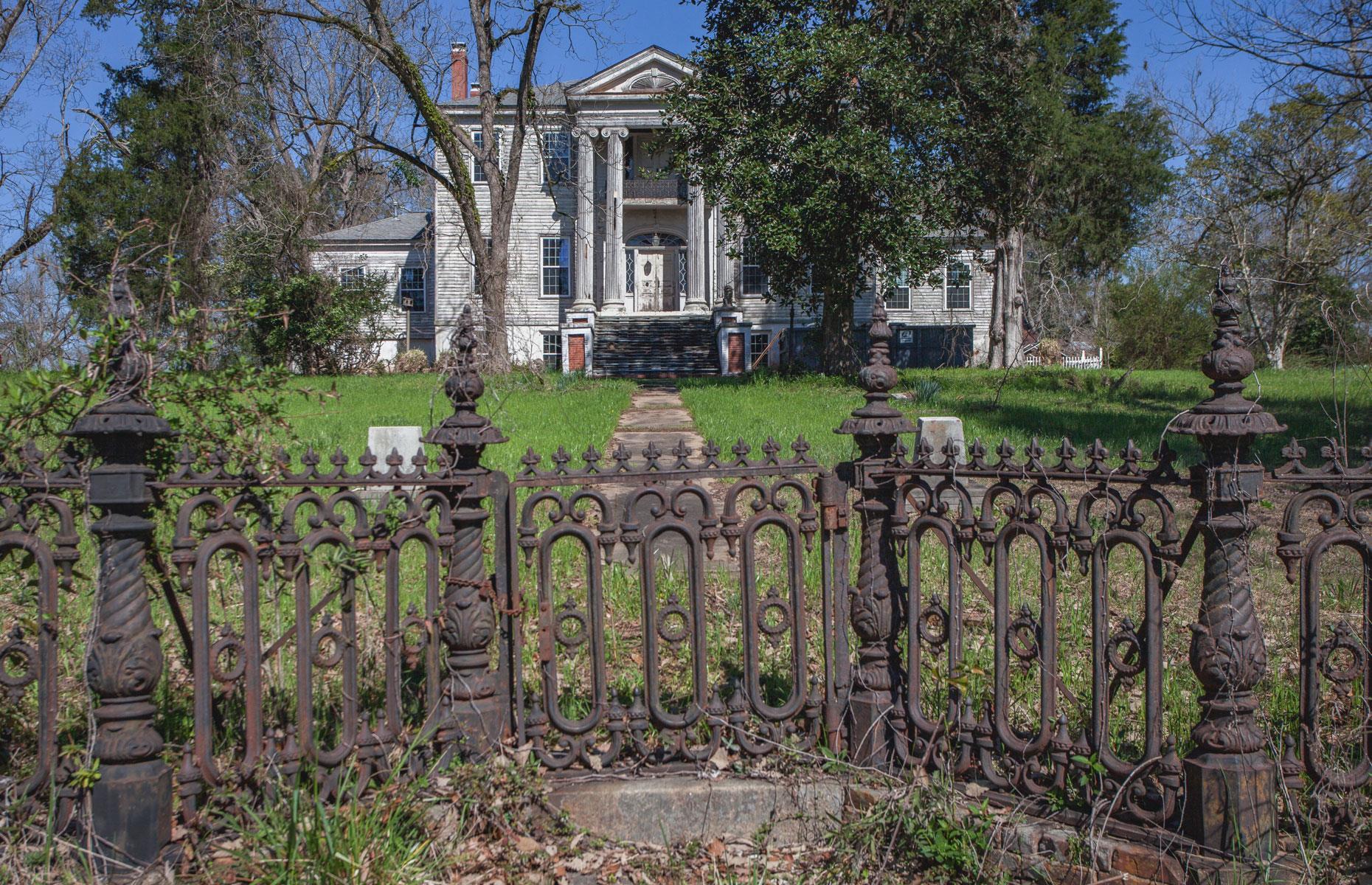Inside America's most fascinating abandoned mansions