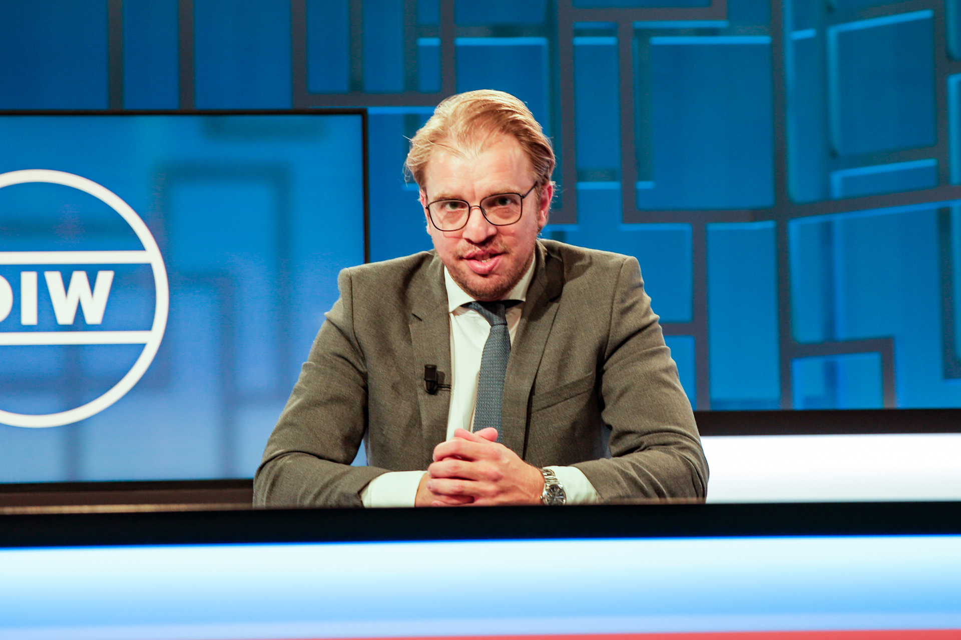 "Jan Jaap van der Wal beleeft akelige nachtmerrie"