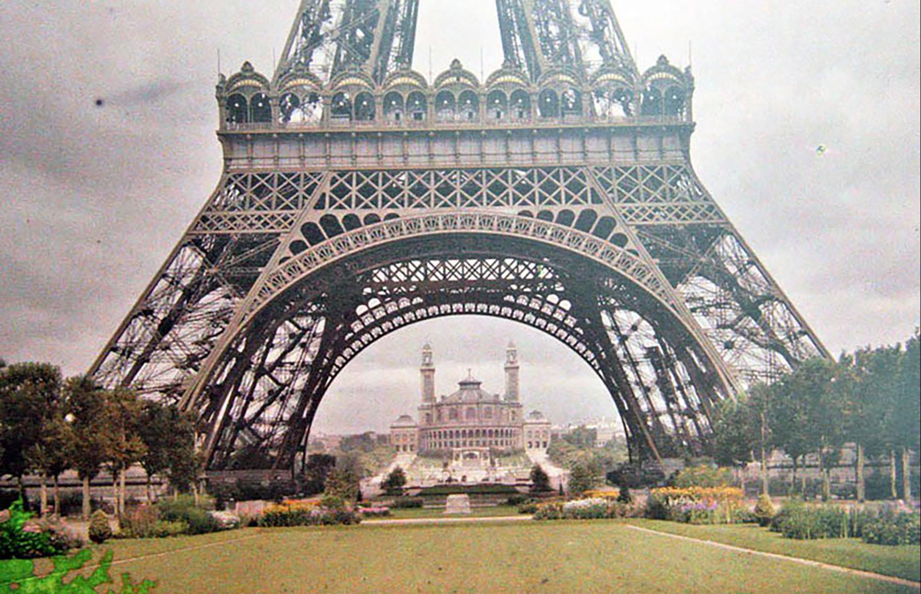 The earliest colour photographs that changed history