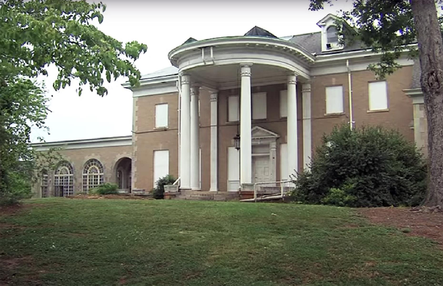 Inside the crumbling Coca-Cola heir's mansion and its surprising future