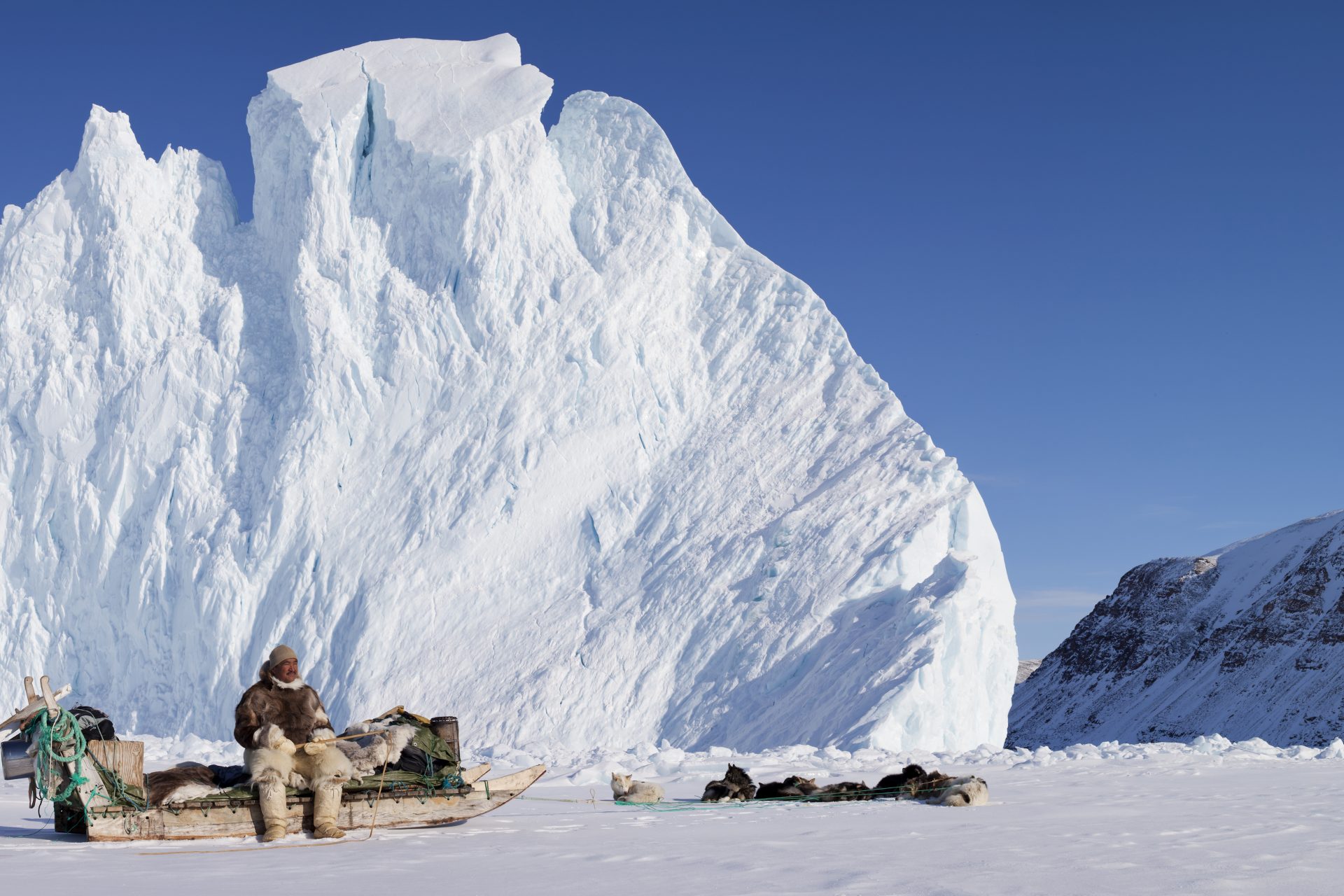 Così vivono gli Inuit, il popolo artico adattato agli inverni estremi