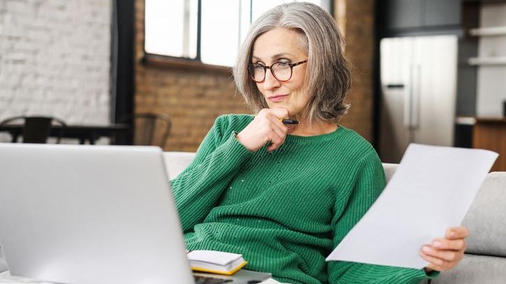 How Can I Convert My $640k 401(k) to a Roth IRA Without a Big Tax Bill?