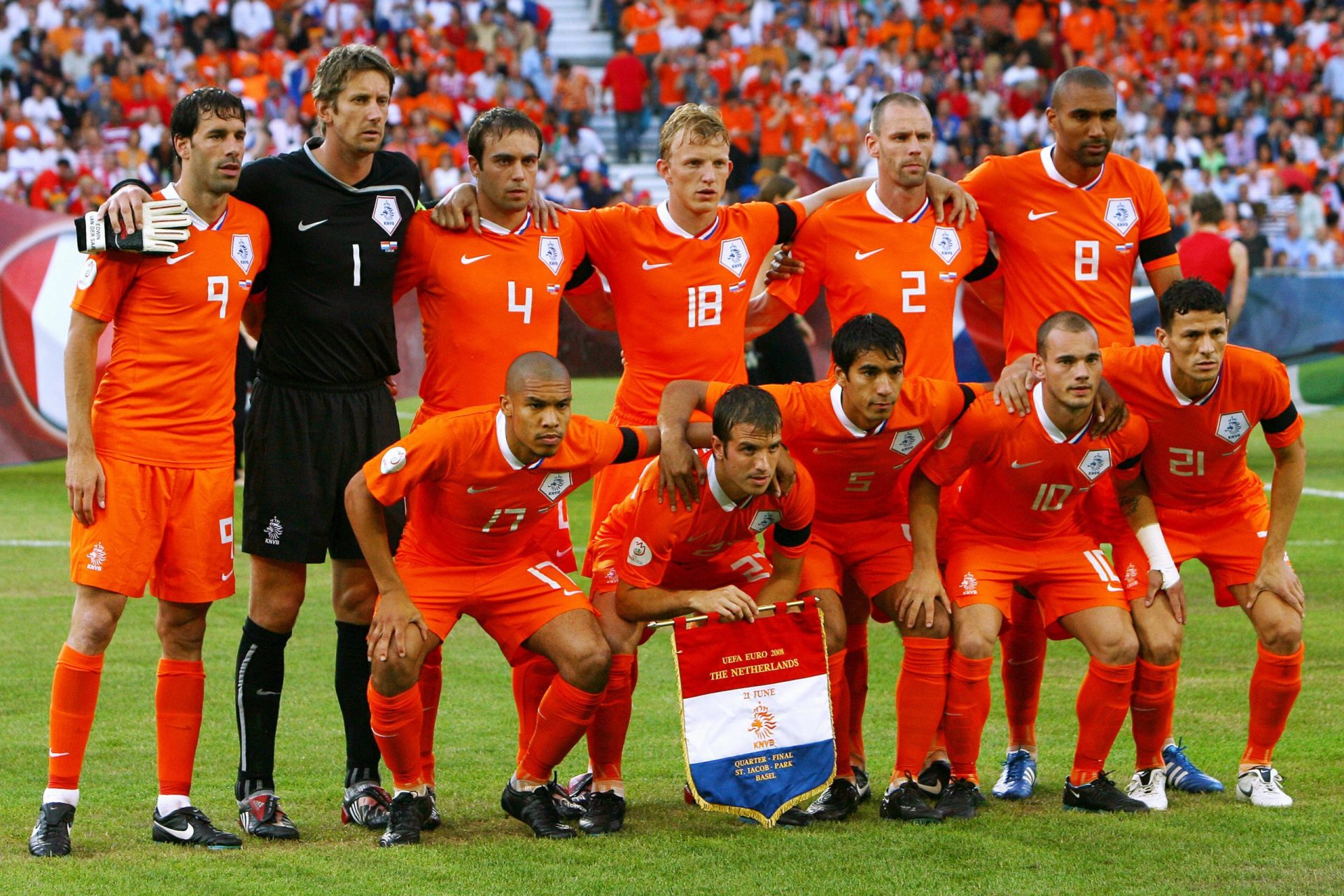 Coco Chanel's Glamorous Life Captured in 25+ Rare Photos