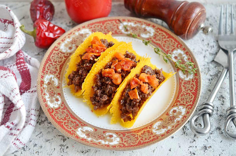 Easy Keto Tacos Recipe With Cheese Taco Shells