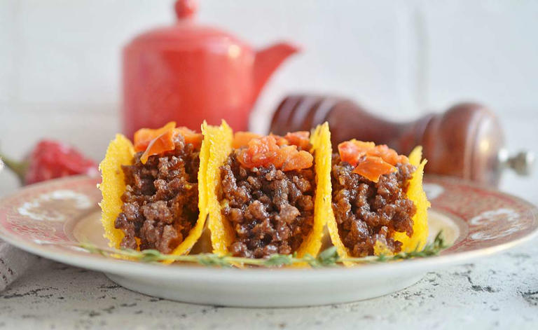 Easy Keto Tacos Recipe With Cheese Taco Shells