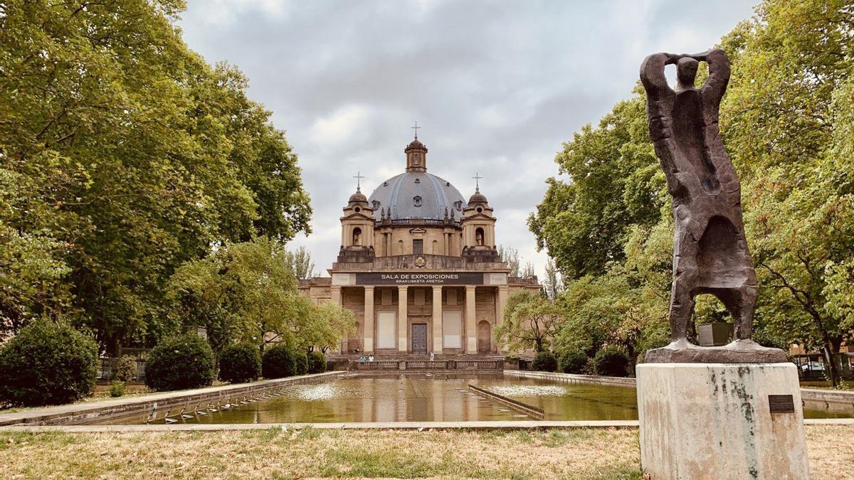 Pamplona abre un concurso para convertir el segundo mayor monumento ...