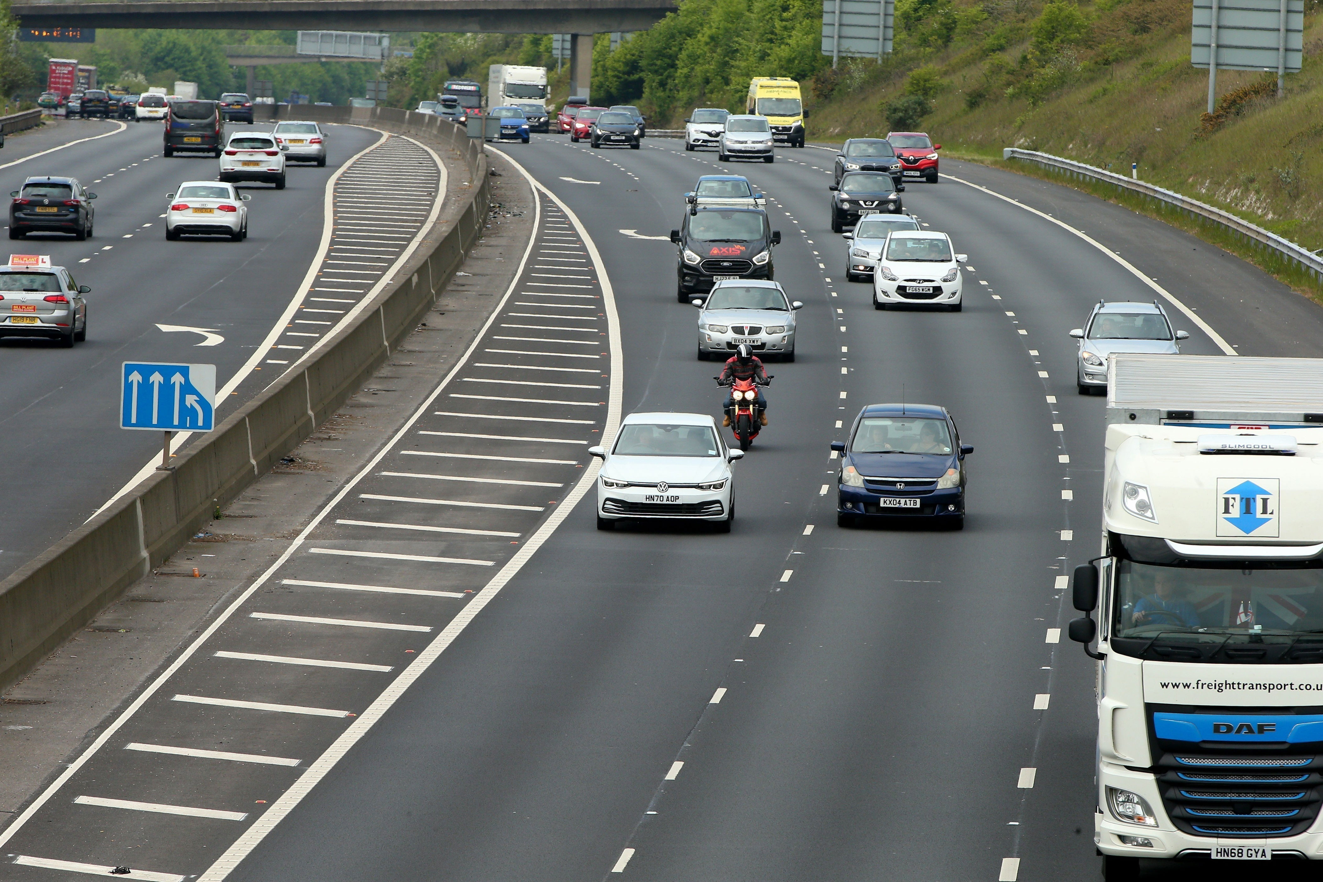 M27: Two people injured with one hospitalised following "serious" multi ...