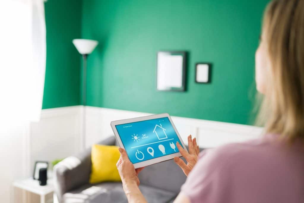 Smart Home Devices to Empower Senior Living