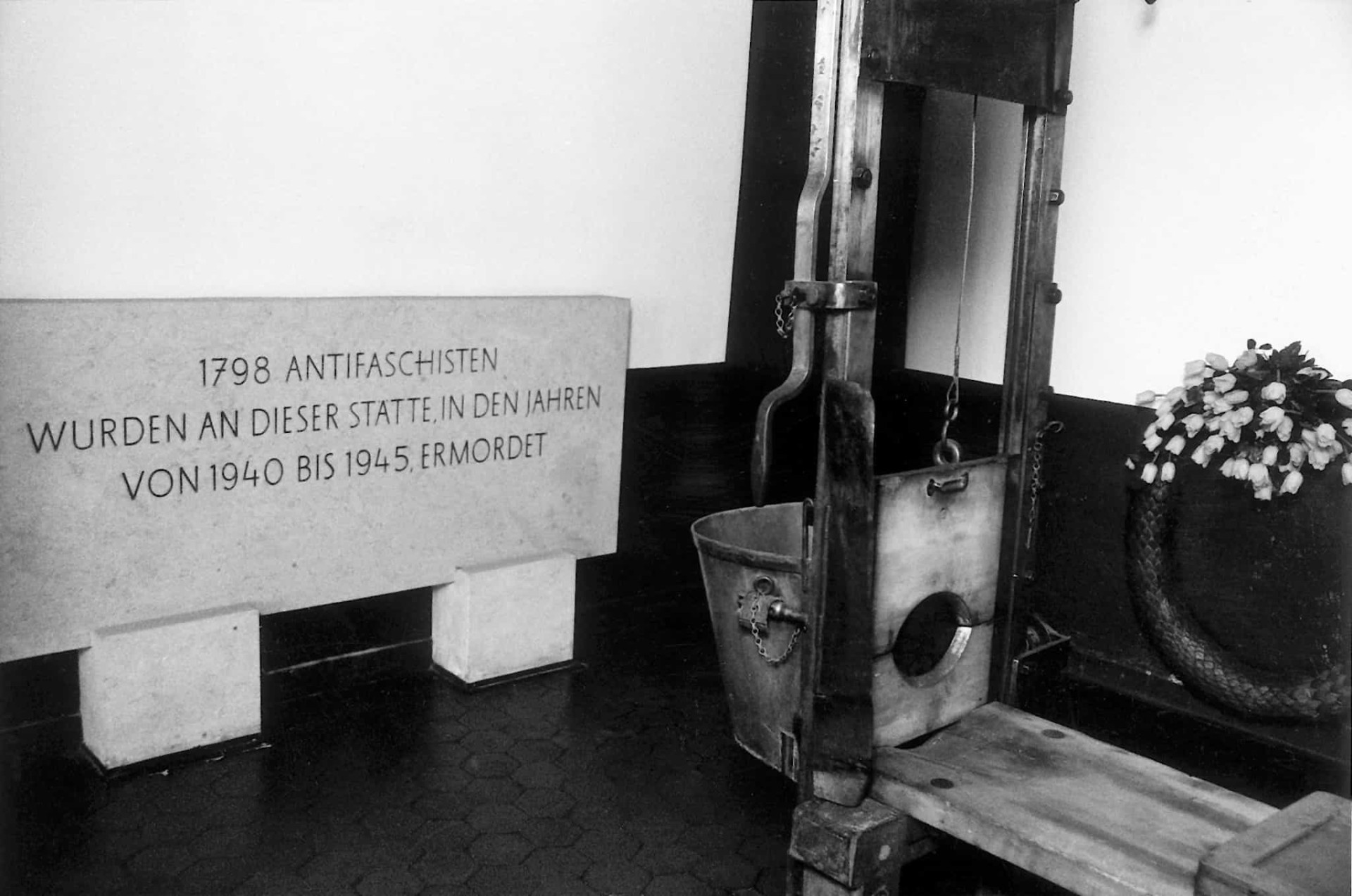 The Guillotine: The ultimate execution device