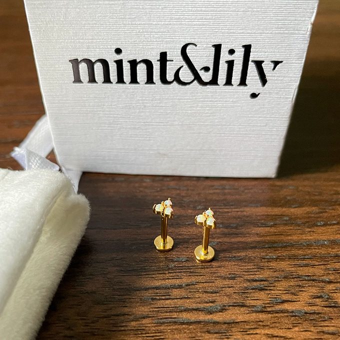12 Best Nap Earrings, as Tested (And Slept In) by Our Editors