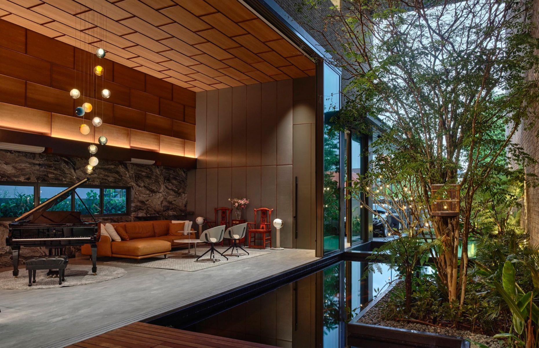 9 beautiful homes with secret gardens