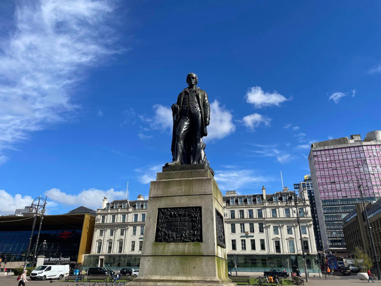 George Square Statues: The story behind all 11 of George Square's ...