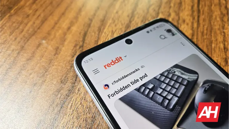Reddit Just Made It Easier to Be a Lurker With a Double Life