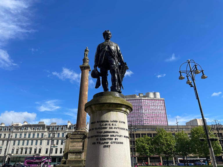 Watch: Bronze Queen Victoria statue from George Square transformed by ...