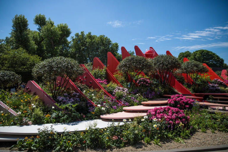 How to buy last minute Chelsea Flower Show tickets for 2025