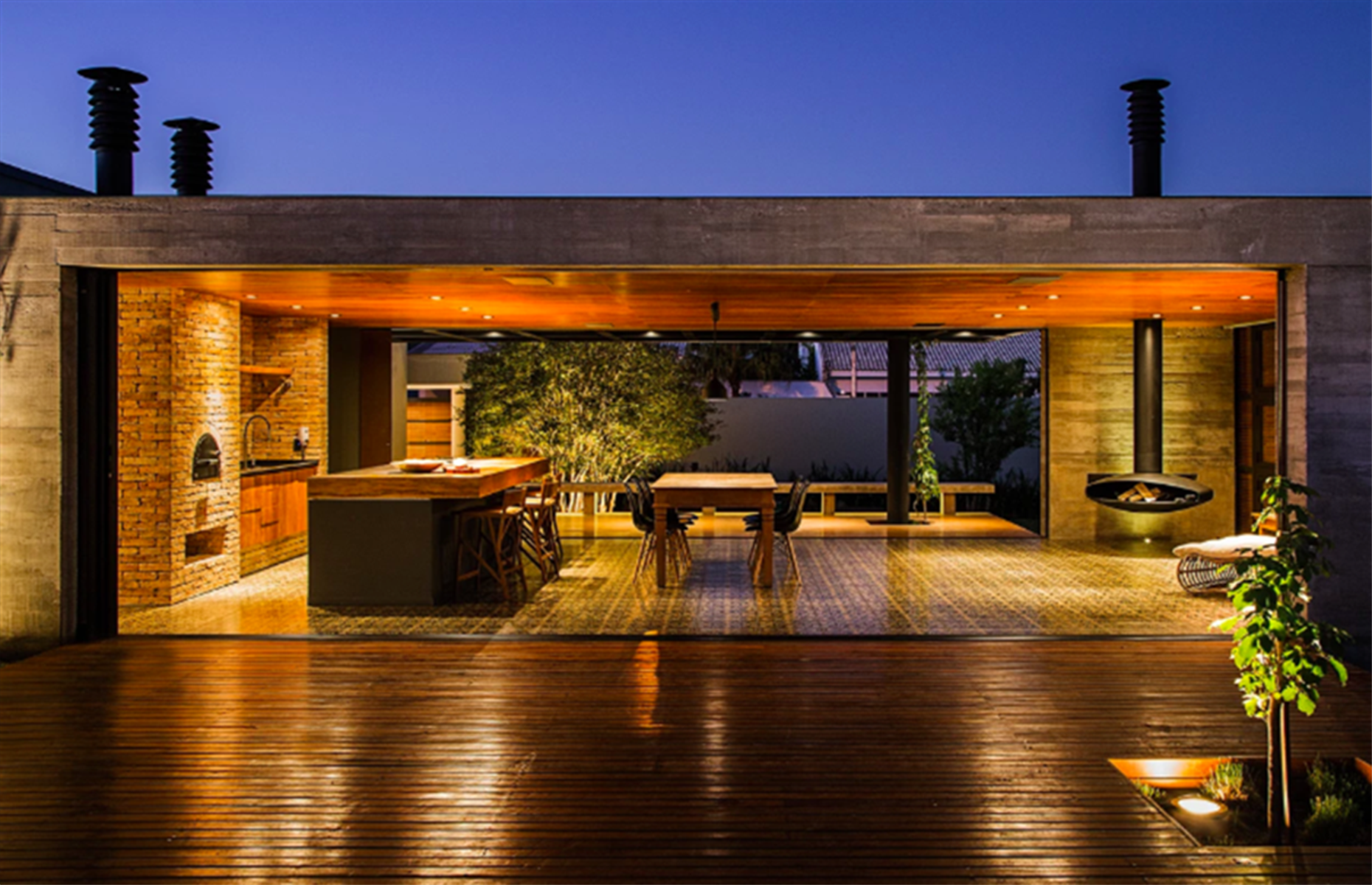 9 stunning homes hiding the most beautiful secret gardens