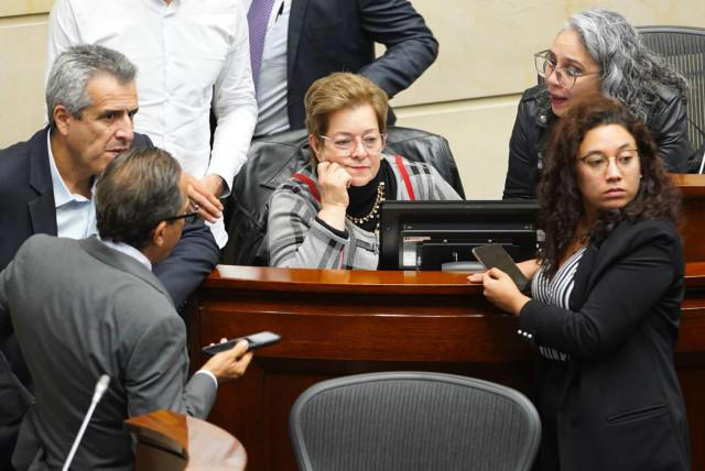 Procuraduría le pide a la Corte tumbar la reforma pensional del ... Procuraduría le pide a la Corte tumbar la reforma pensional del ...