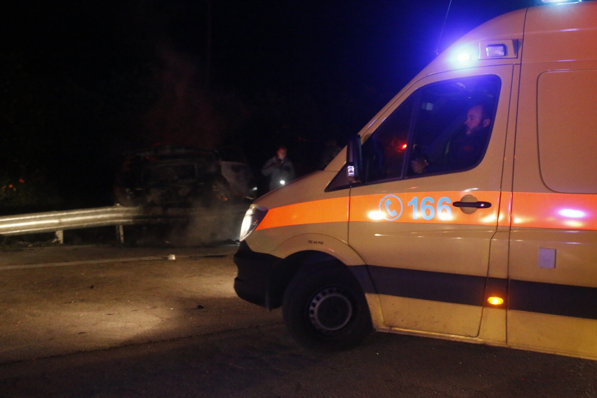 Τροχαίο στην Αθηνών–Λαμίας: 2 τραυματίες και σοβαρά προβλήματα στην ...
