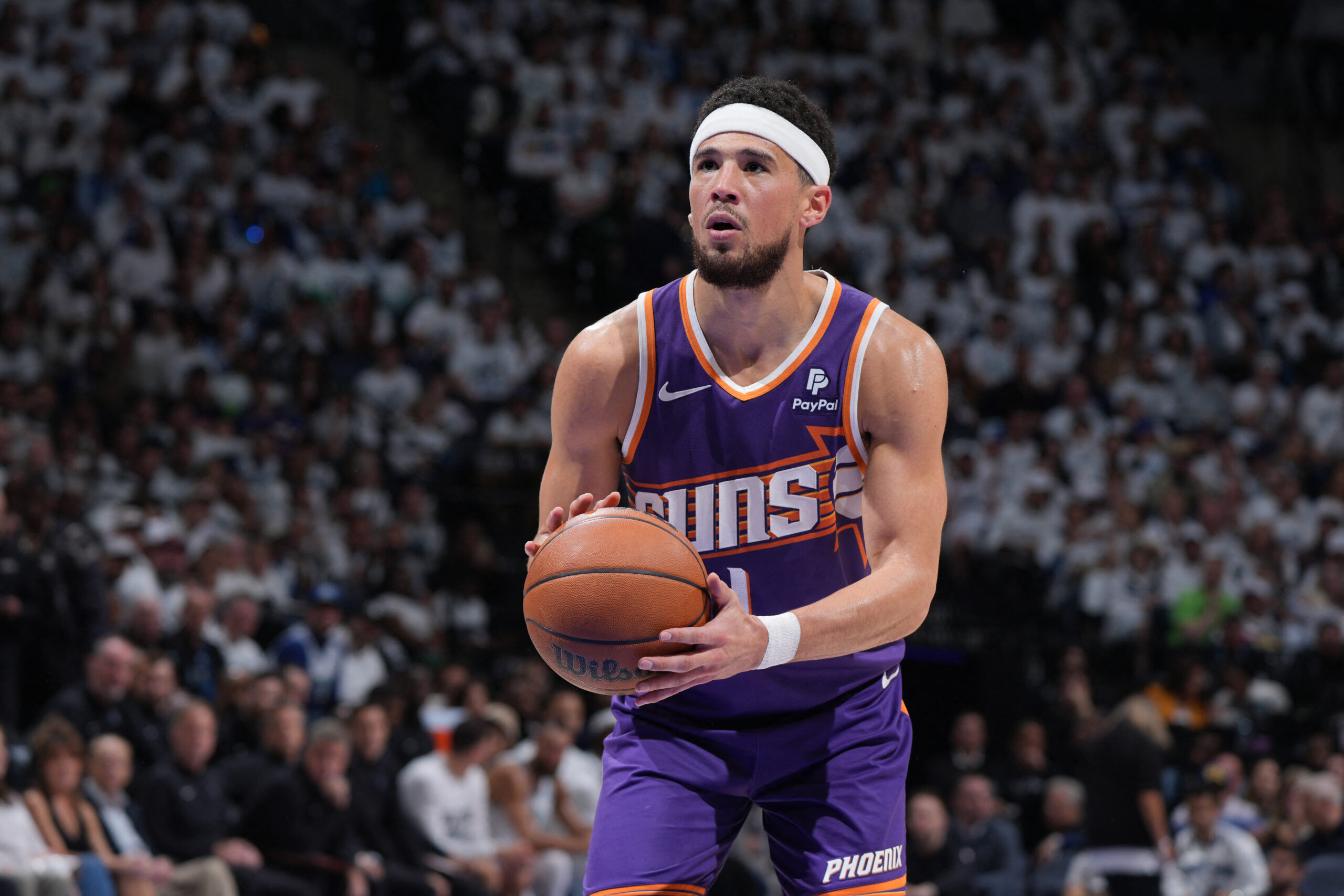 Com Devin Booker se tornando o maior cestinha do Suns, veja quem é o ...