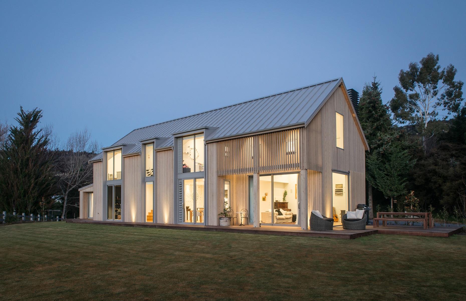 9 beautiful barns with stunning views