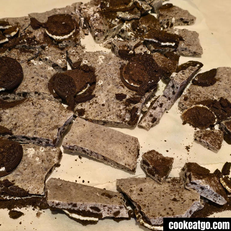 Easy 2 Ingredient Oreo Bark
